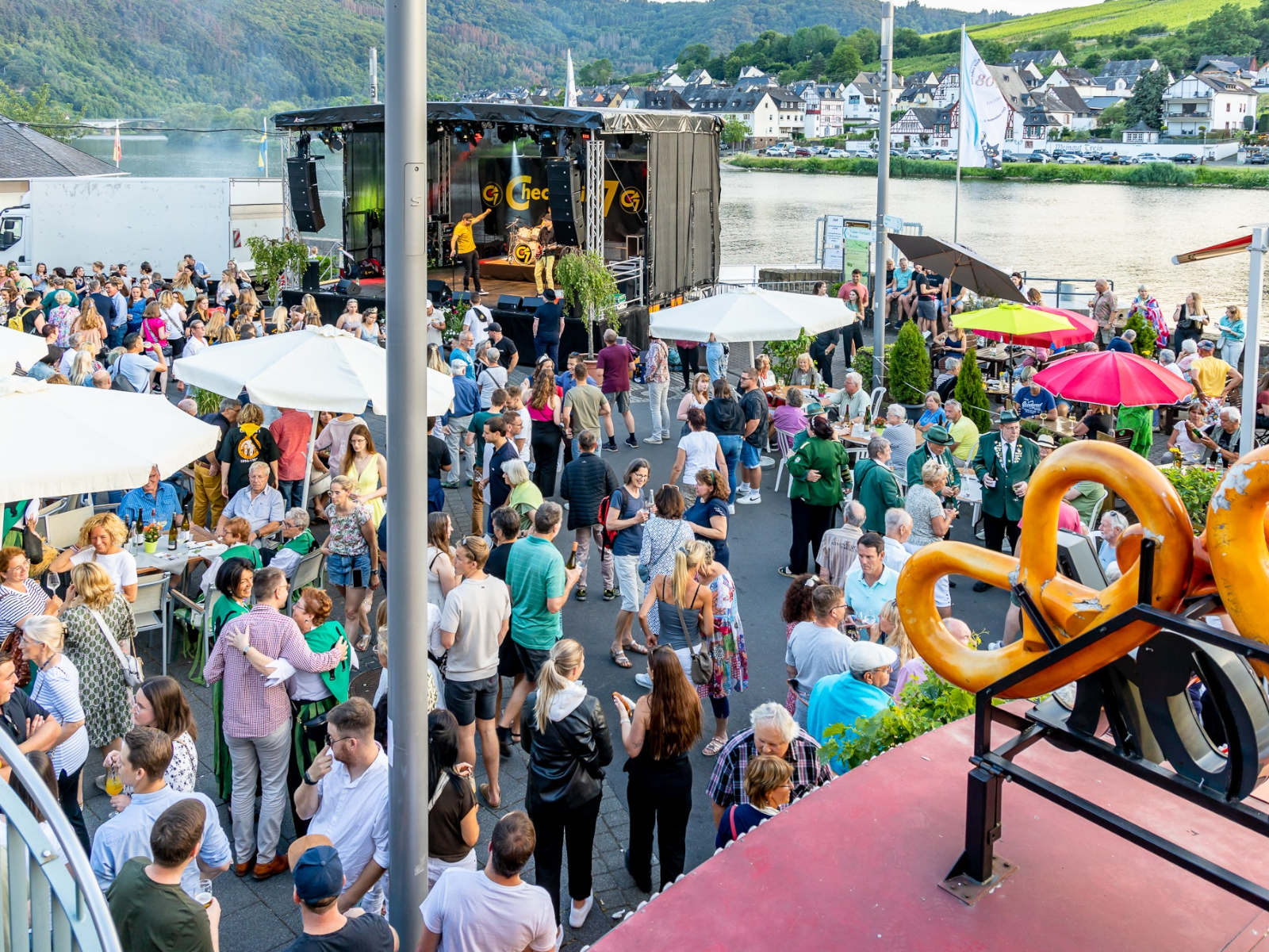 Weinfest der Zeller Schwarze Katz | Zell (Mosel)